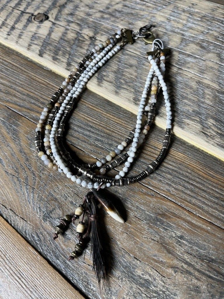 AMY KAPLAN 4 Strand Choker – Cody & Sioux