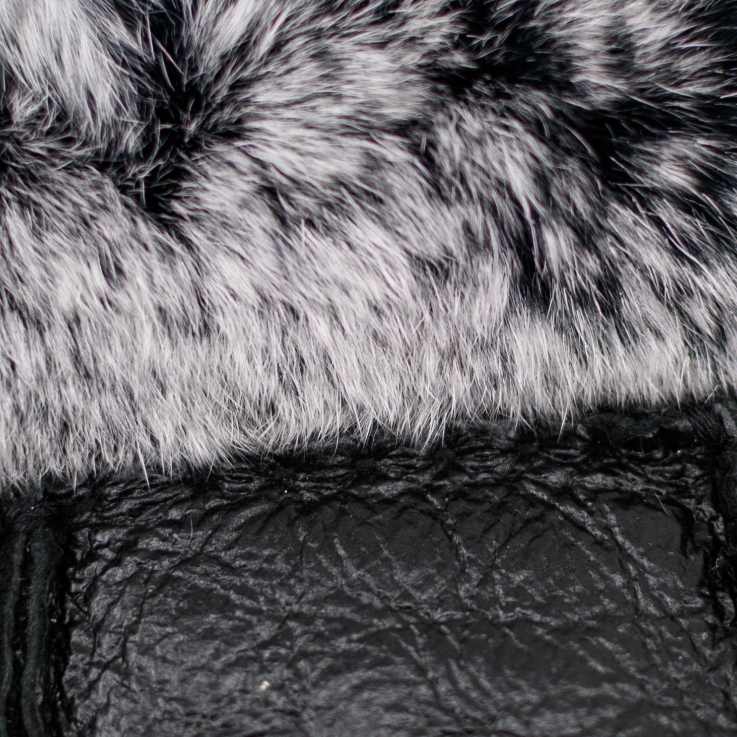 MORRIS KAYE & SONS Shearling/Rabbit Gloves – Cody & Sioux